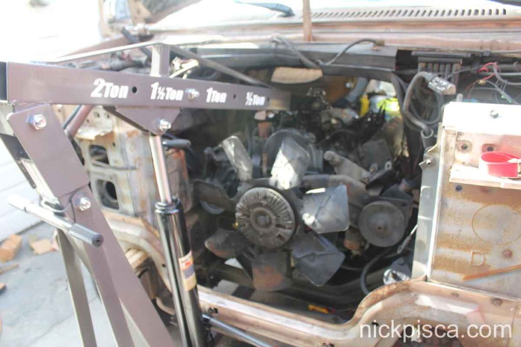 Pulling a 6.9 IDI Engine from a 1984 E350 Econoline Van - IDI Online